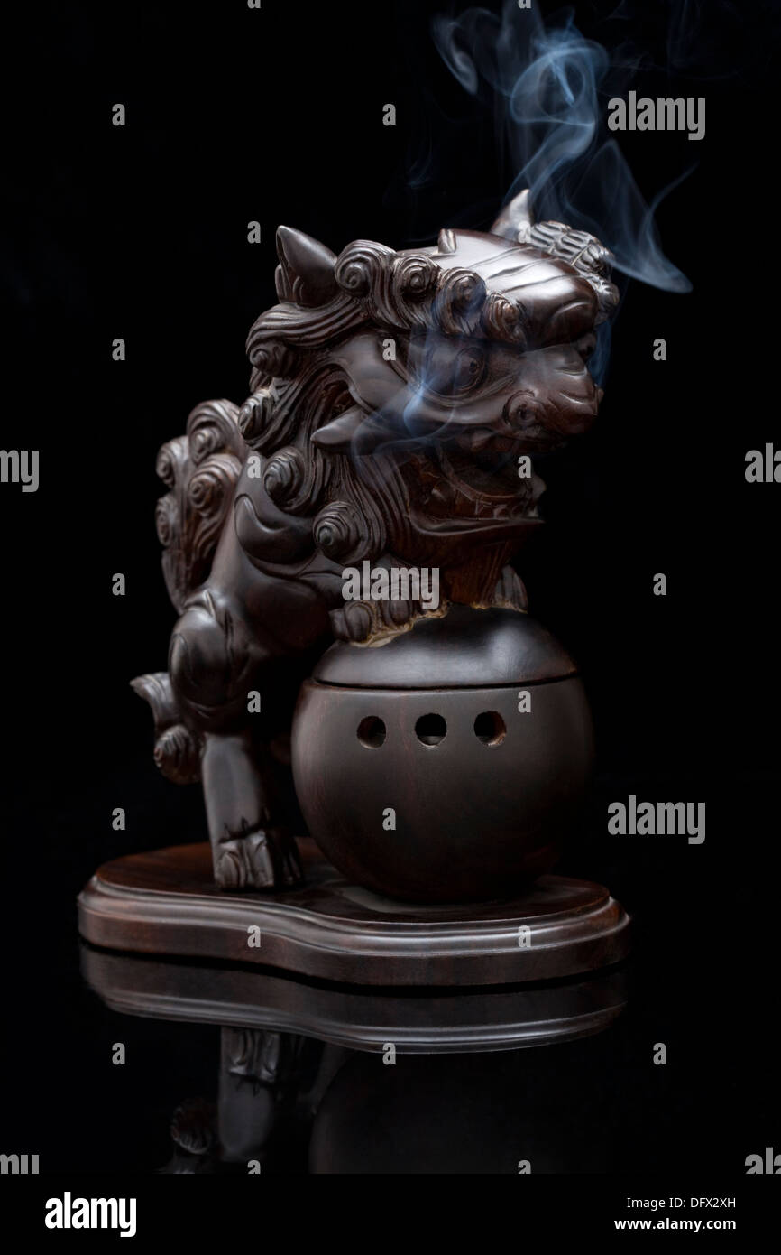 Traditional Chinese censer Stock Photo - Alamy