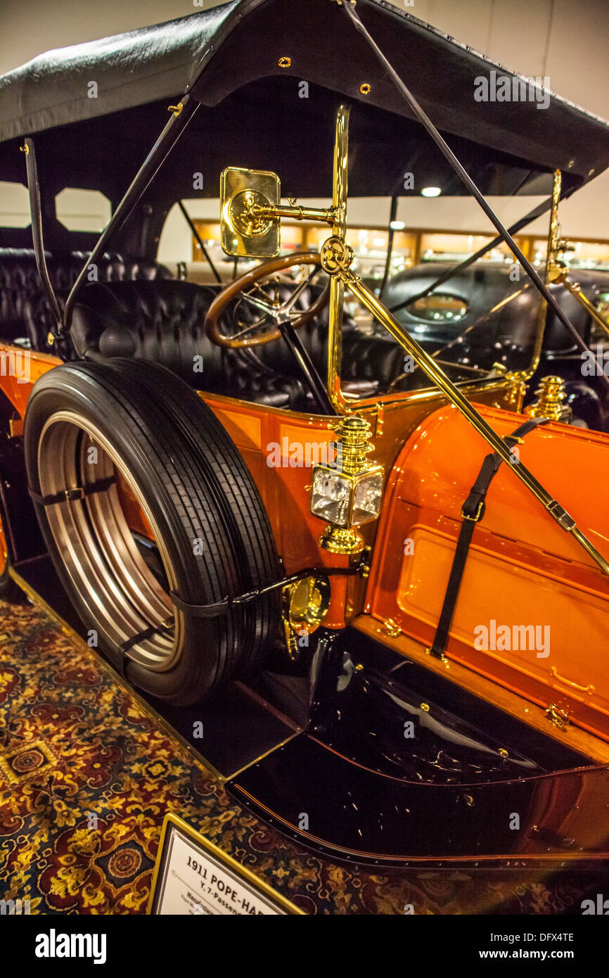 A 1911 Pope Hartford 7 passenger Touring car at the Nethercutt ...