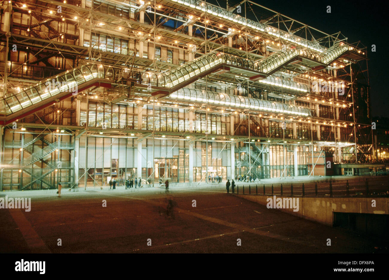 Centre Georges Pompidou At Night Stock Photos & Centre Georges Pompidou ...
