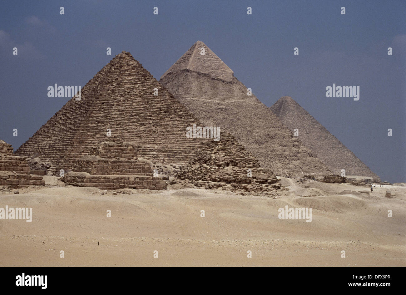 Pyramids egypt art hi-res stock photography and images - Alamy