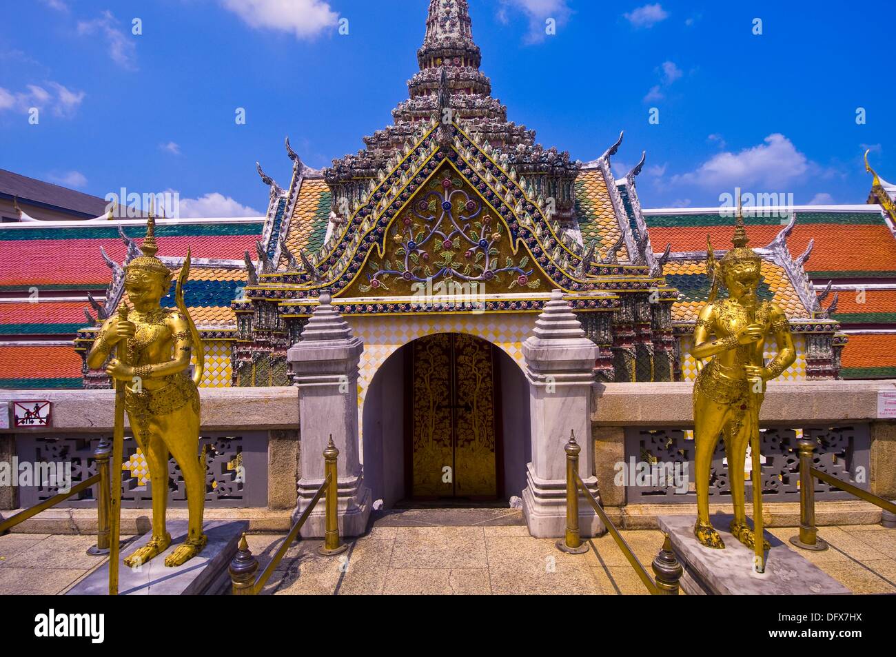 Half Statue High Resolution Stock Photography and Images - Alamy