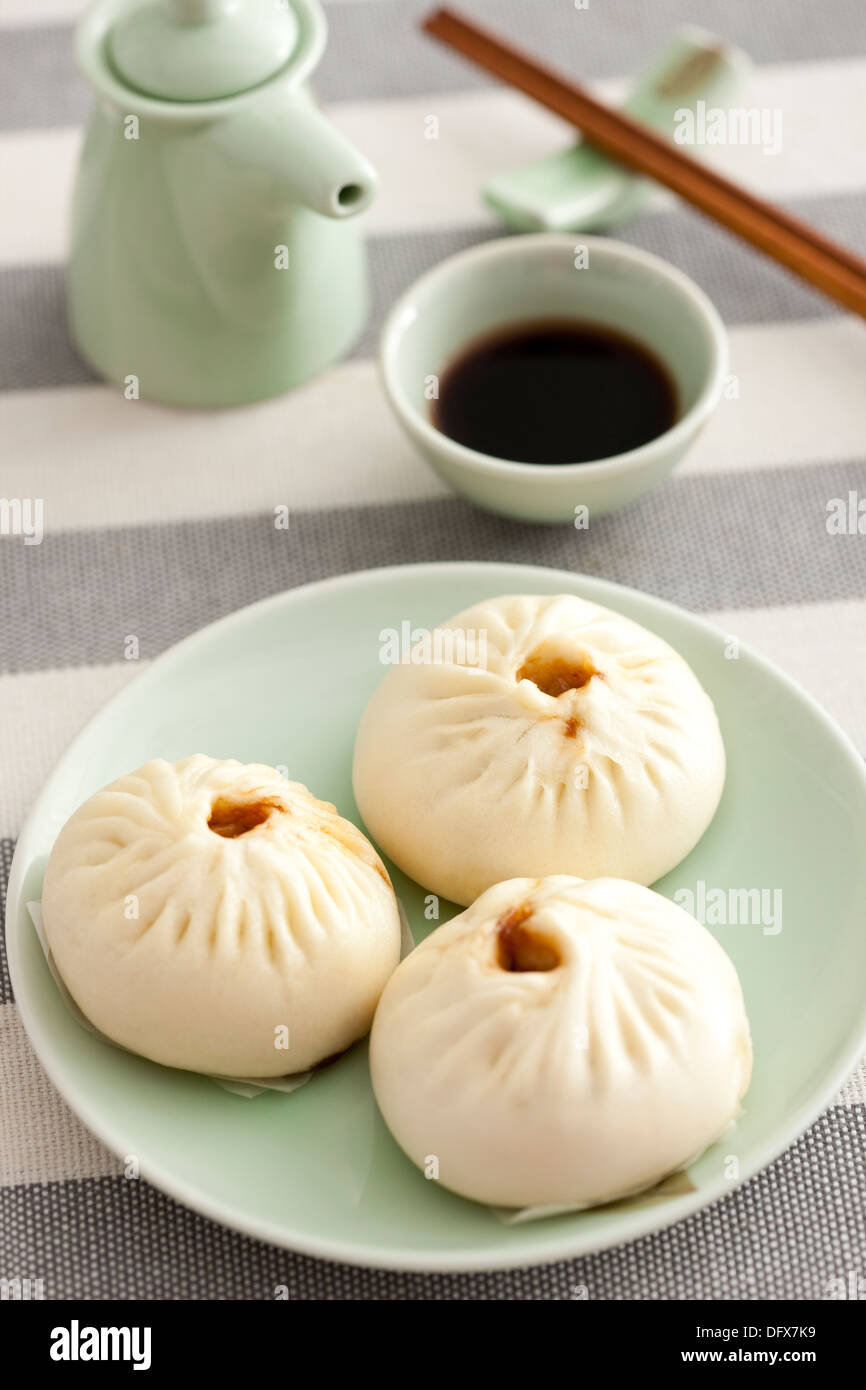 Chinese steamed bun Stock Photo - Alamy