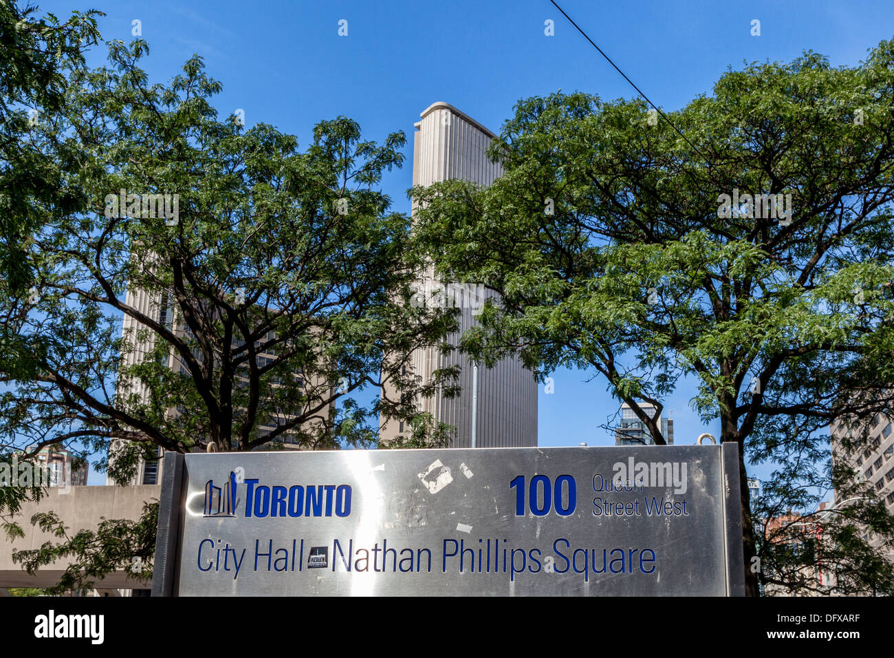 Toronto City Hall Sign and tall modern buildings in Nathan Phillips ...