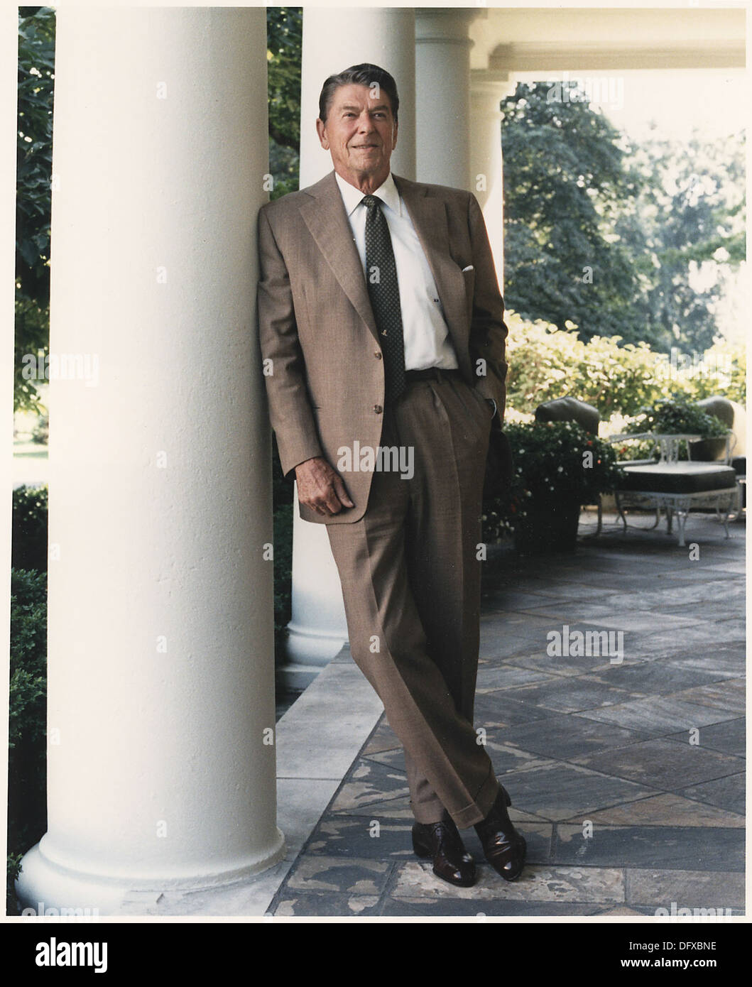 Ronald reagan public house hi-res stock photography and images - Alamy