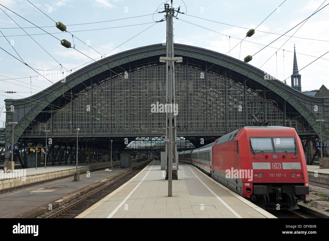 Cologne Hauptbahnhof (main railway station) Germany Stock Photo - Alamy