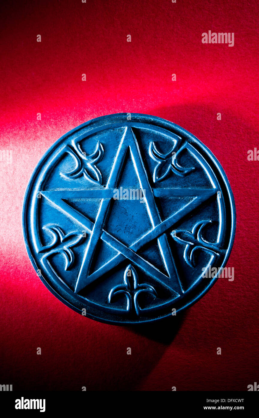 Magic pentagram hi-res stock photography and images - Alamy