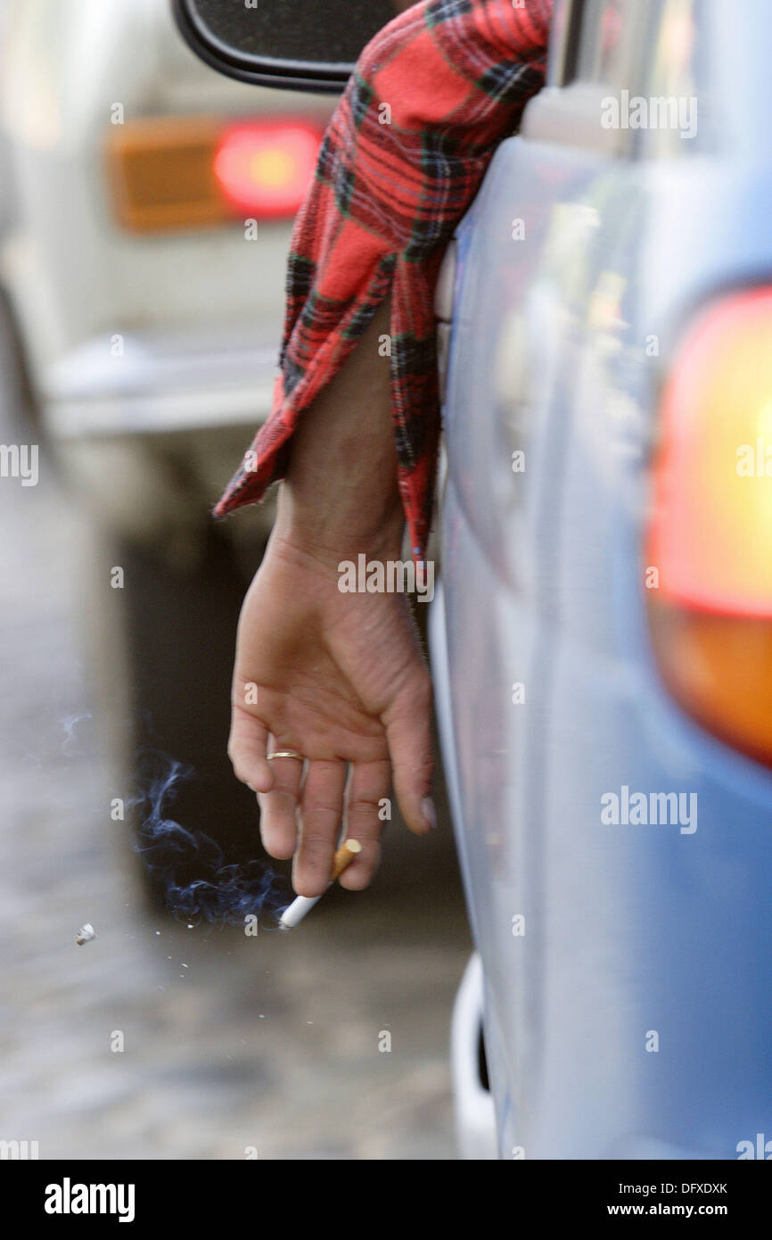 Lit Cigarette High Resolution Stock Photography and Images - Alamy