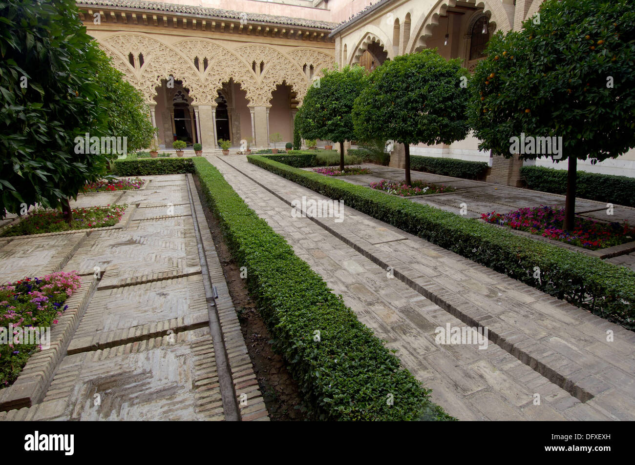 Orange trees in Santa Isabel courtyard. Palacio de la Aljafería ...