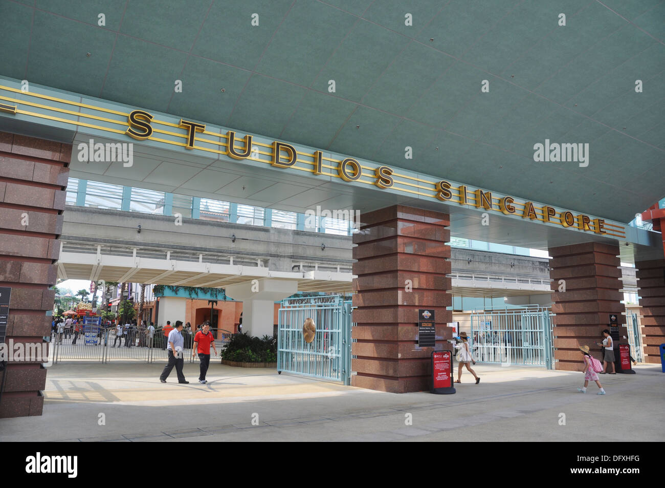 Entrance to sentosa hi-res stock photography and images - Alamy