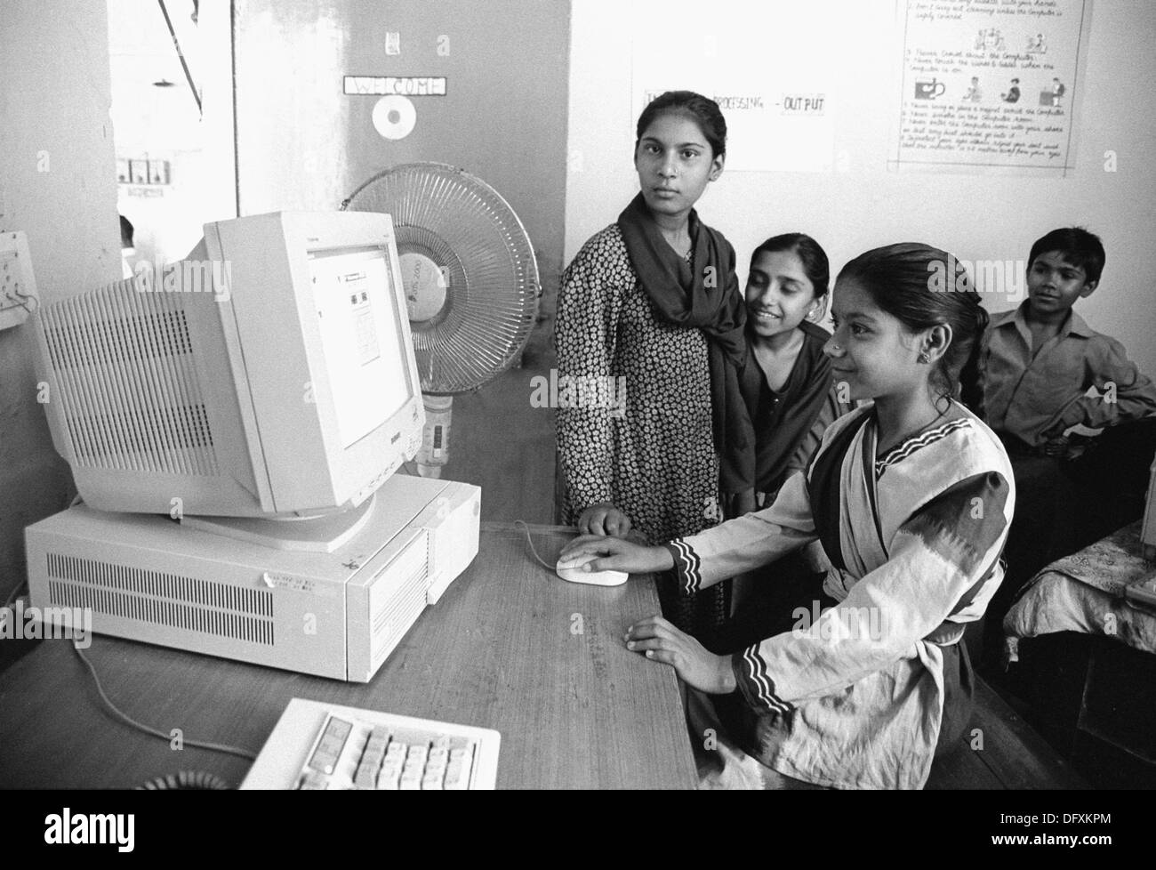 Poor asia child computer hi-res stock photography and images - Alamy