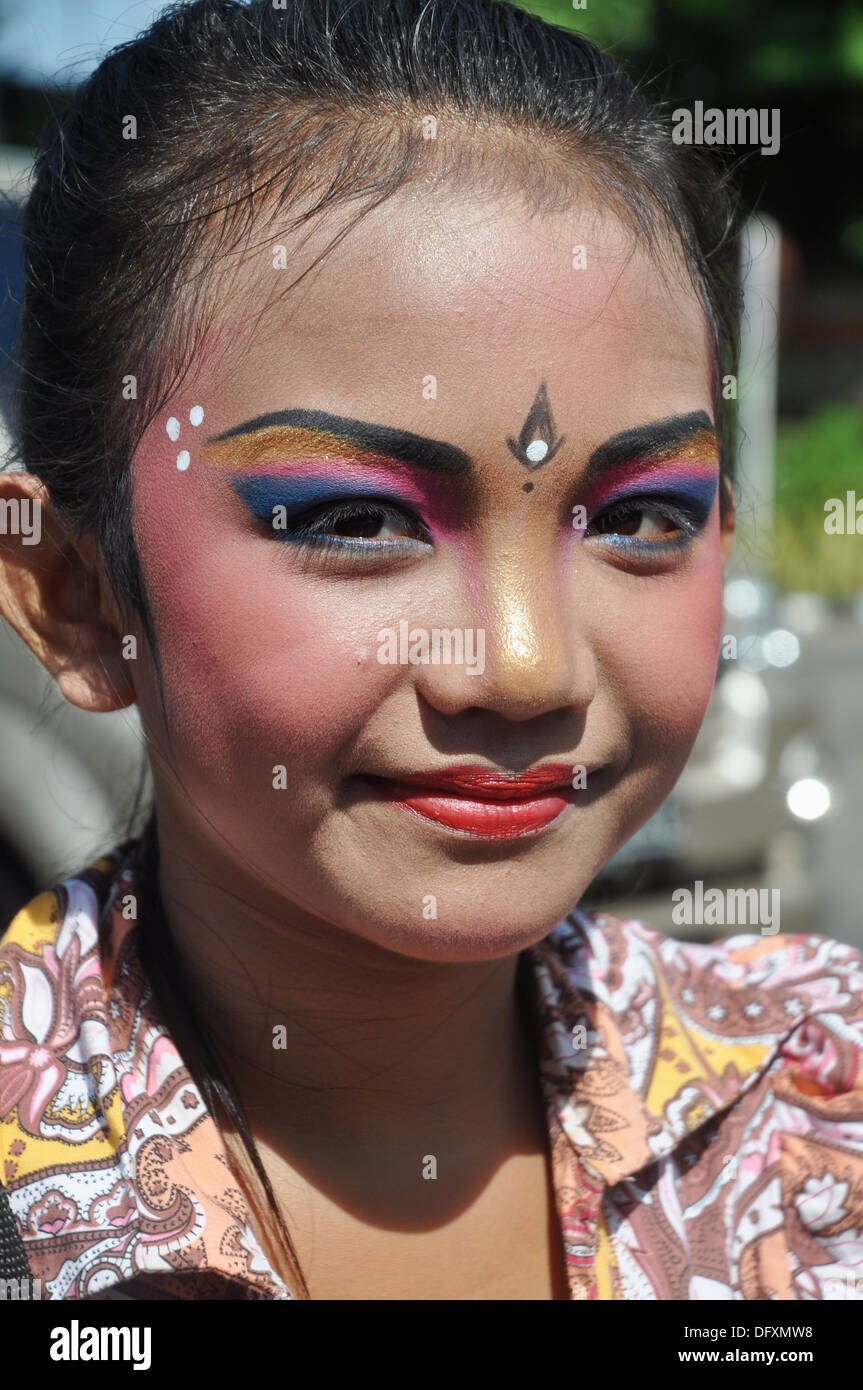 Balinese girl hi-res stock photography and images - Alamy