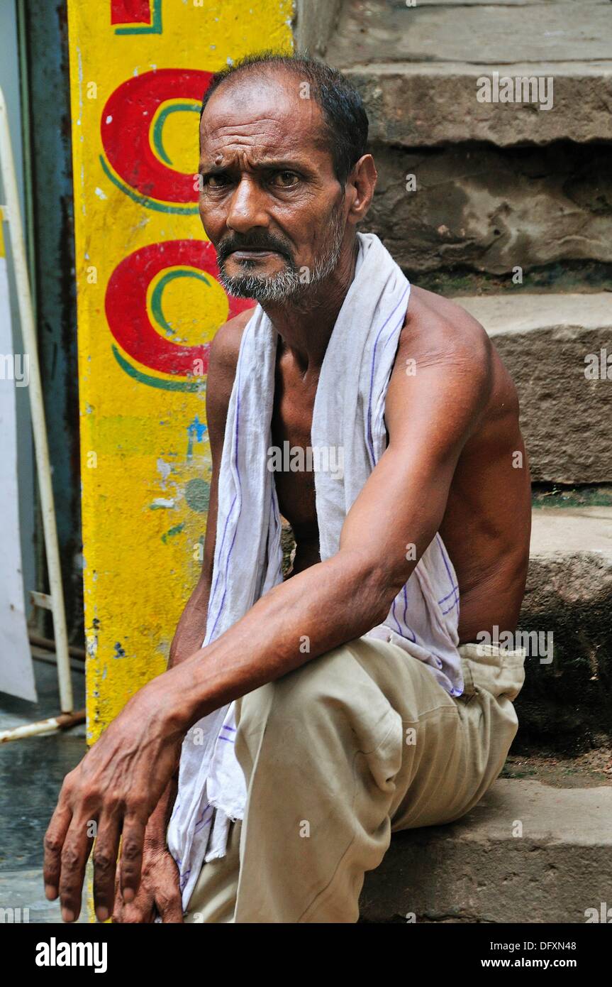 Quietly Stock Photos & Quietly Stock Images - Alamy