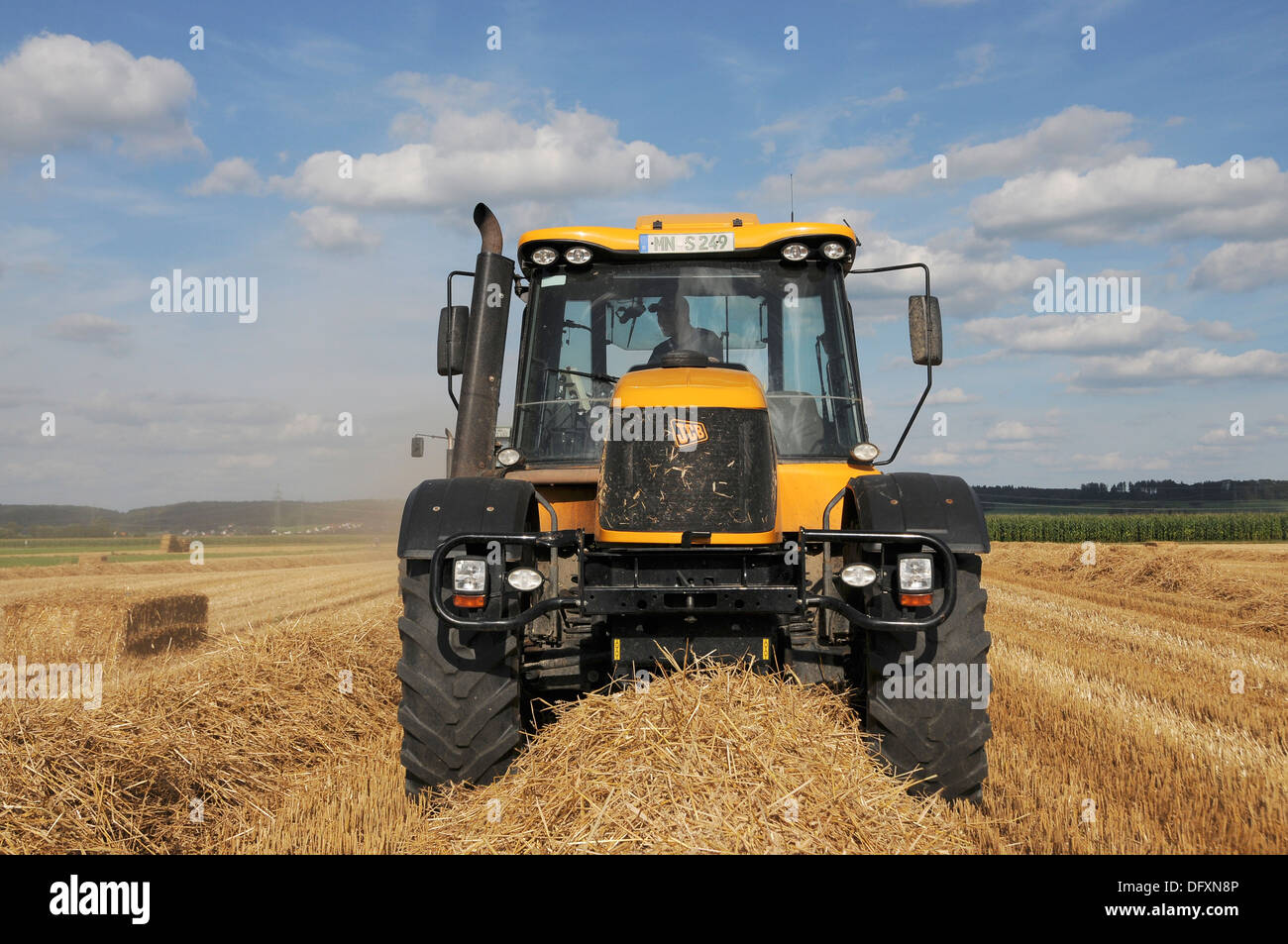 JCB Tractor at Harvest Stock Photo - Alamy