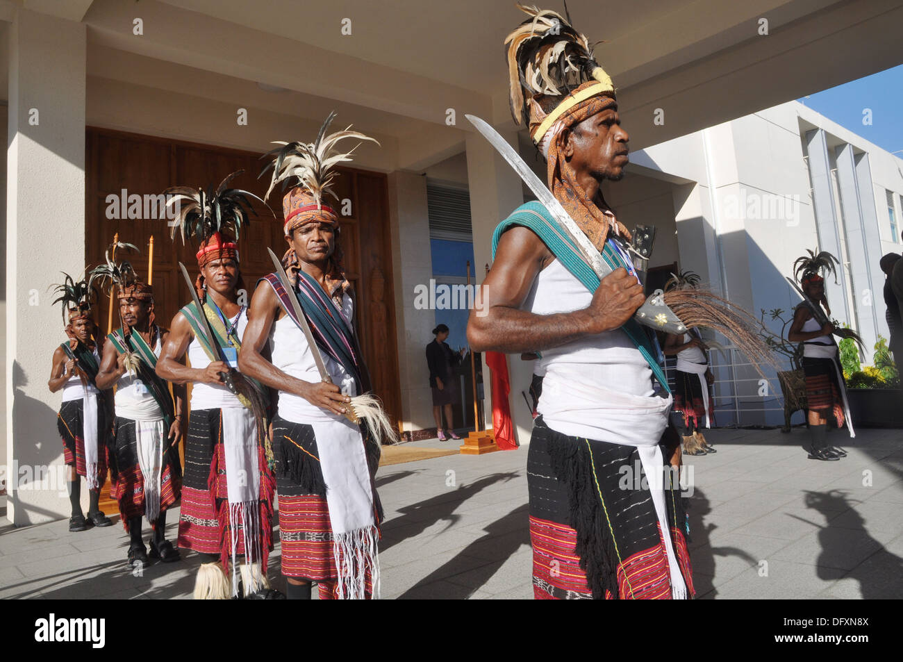 Traditional clothes timor hi-res stock photography and images - Alamy
