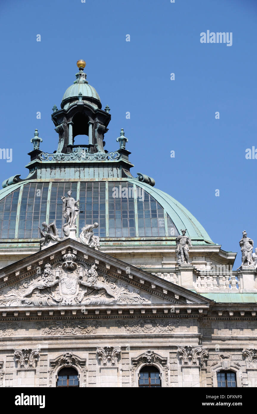 Glass dome in munich hi-res stock photography and images - Alamy