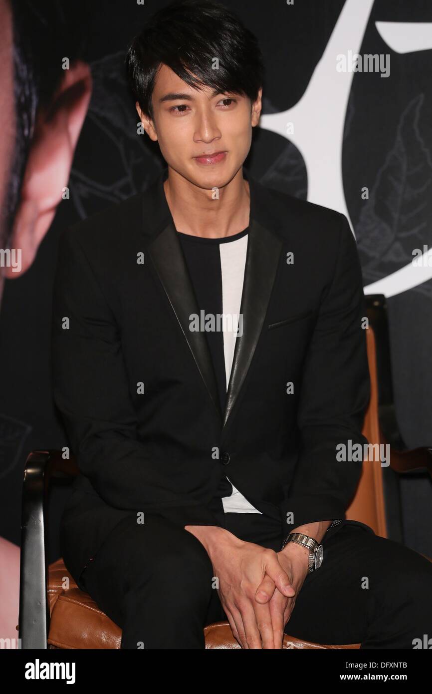 Taipei, China. 2nd Oct, 2013. Actress Chun Wu releases new book in Taipei, China on Wednesday ...