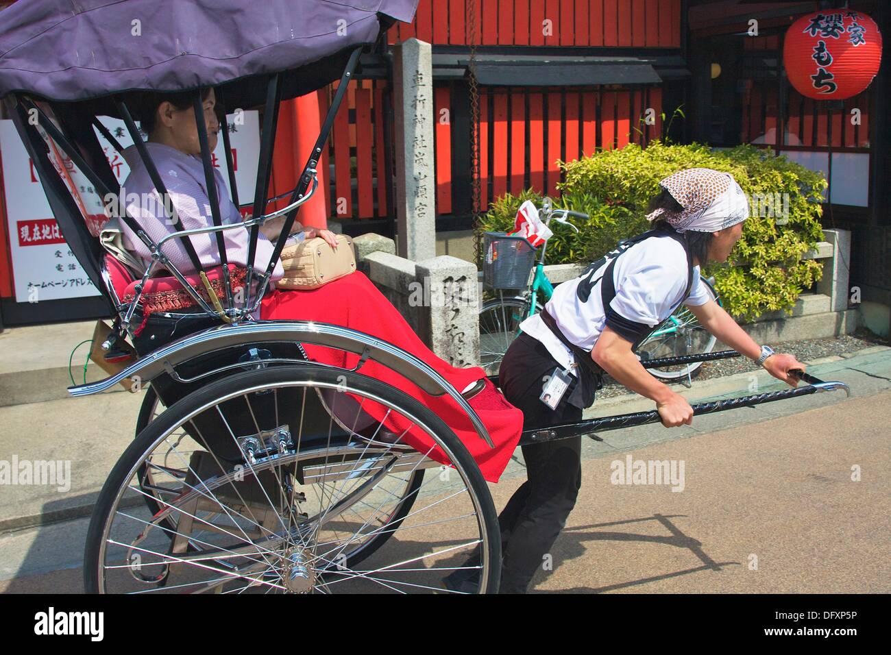 Arashiyama Rickshaw Puller High Resolution Stock Photography and Images ...