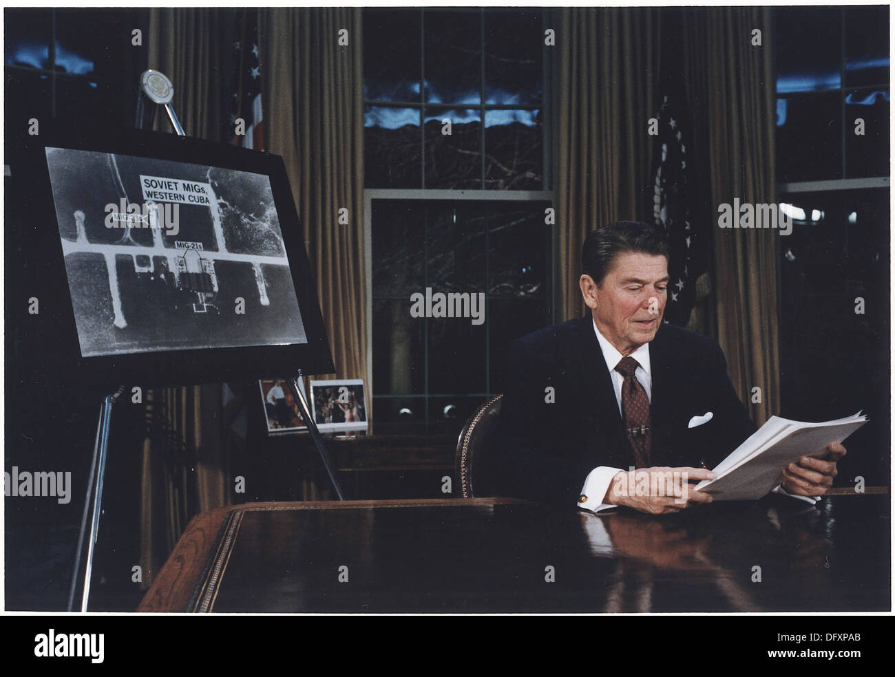 Reagan strategic defense initiative hi-res stock photography and images ...