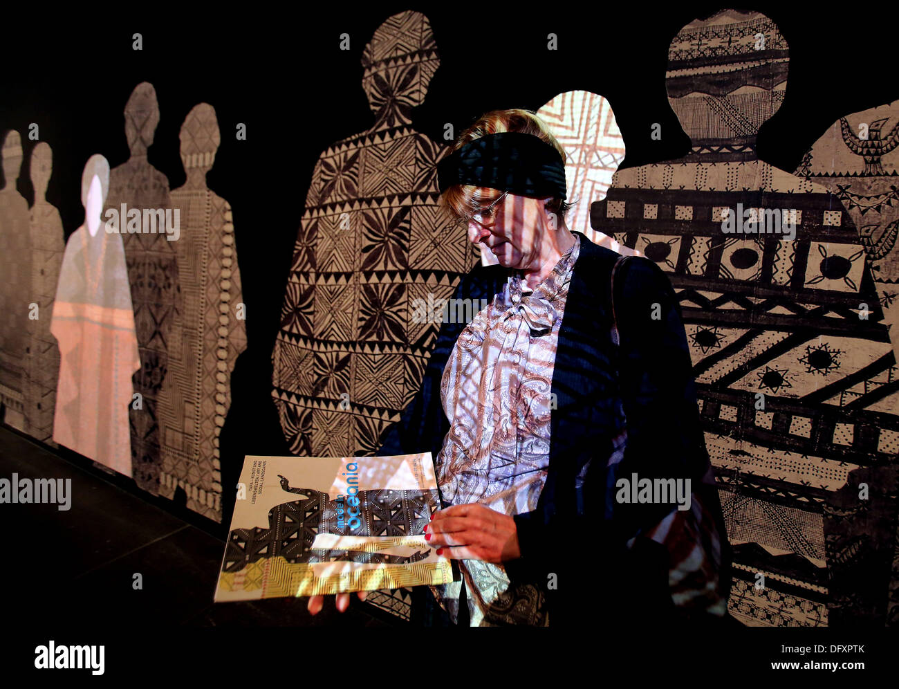 Projection fabric hi-res stock photography and images - Alamy