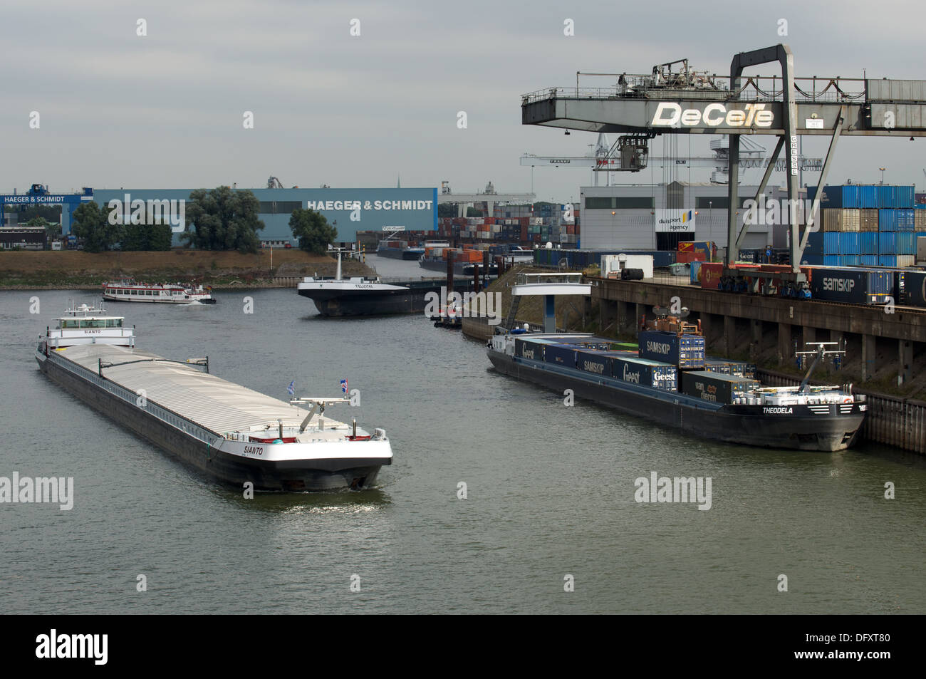 Inland barge terminal hi-res stock photography and images - Alamy