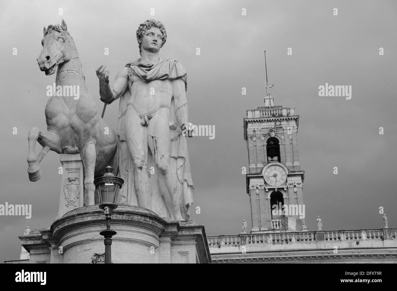 Palazzo del re rome Black and White Stock Photos & Images - Alamy