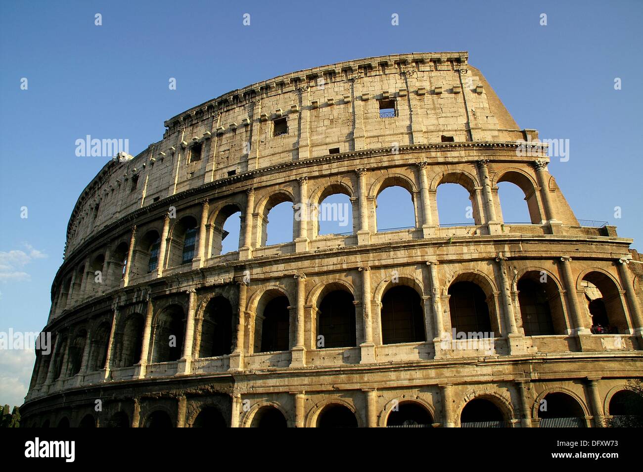 Coliseo de italia hi-res stock photography and images - Alamy