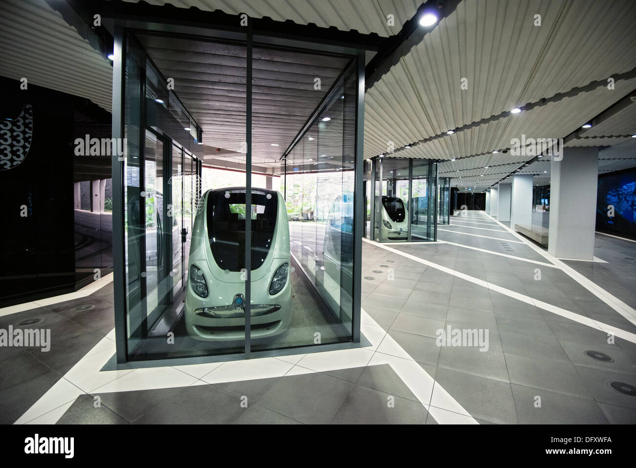 Masdar city personal rapid transit hi-res stock photography and images ...