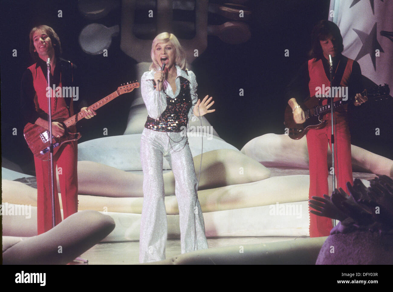 5000 VOLTS UK pop group in 1975 Stock Photo - Alamy