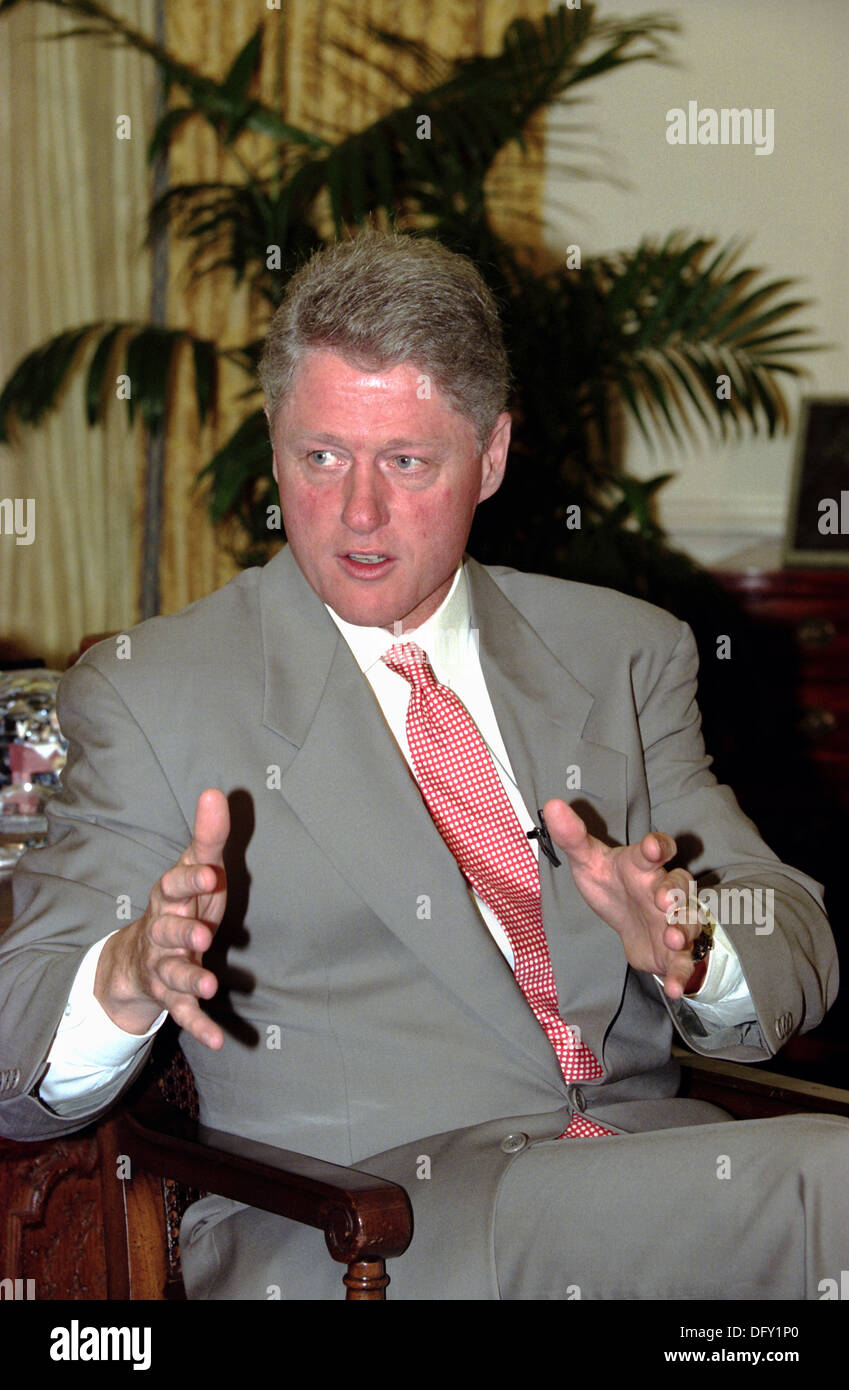 Bill clinton 1995 hi-res stock photography and images - Alamy