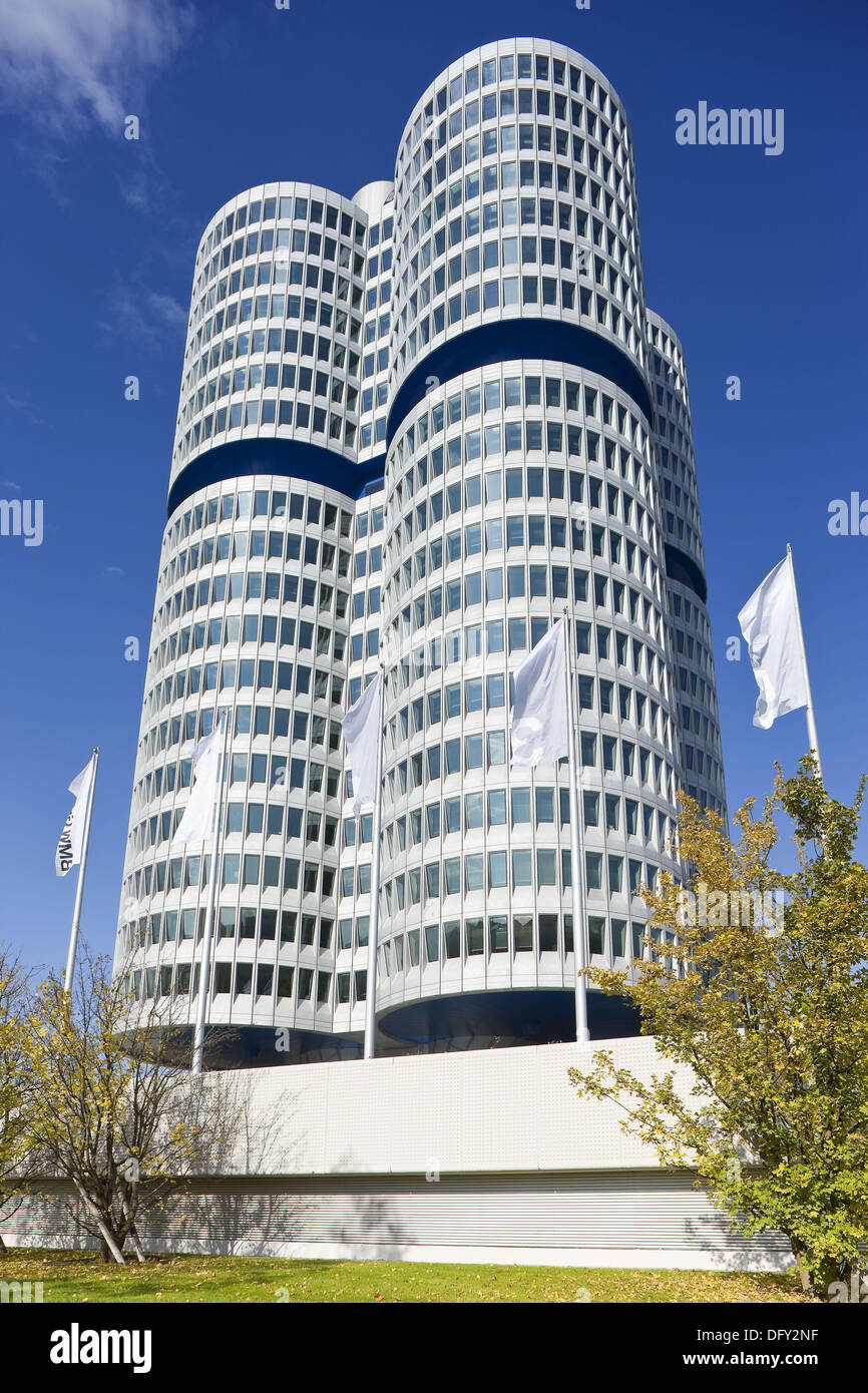 Bmw company headquarters hi-res stock photography and images - Alamy