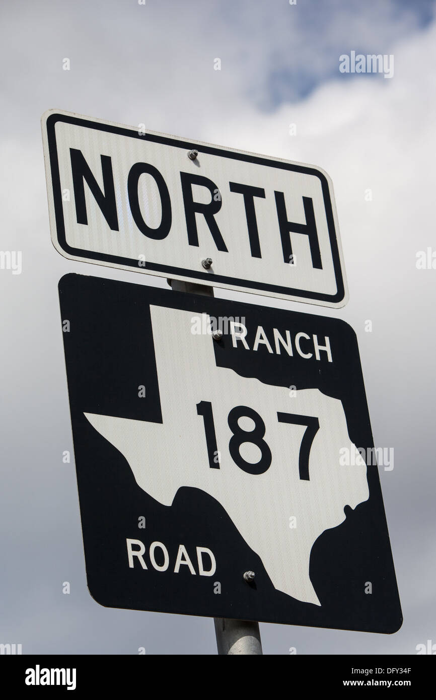 Texas road sign hi-res stock photography and images - Alamy