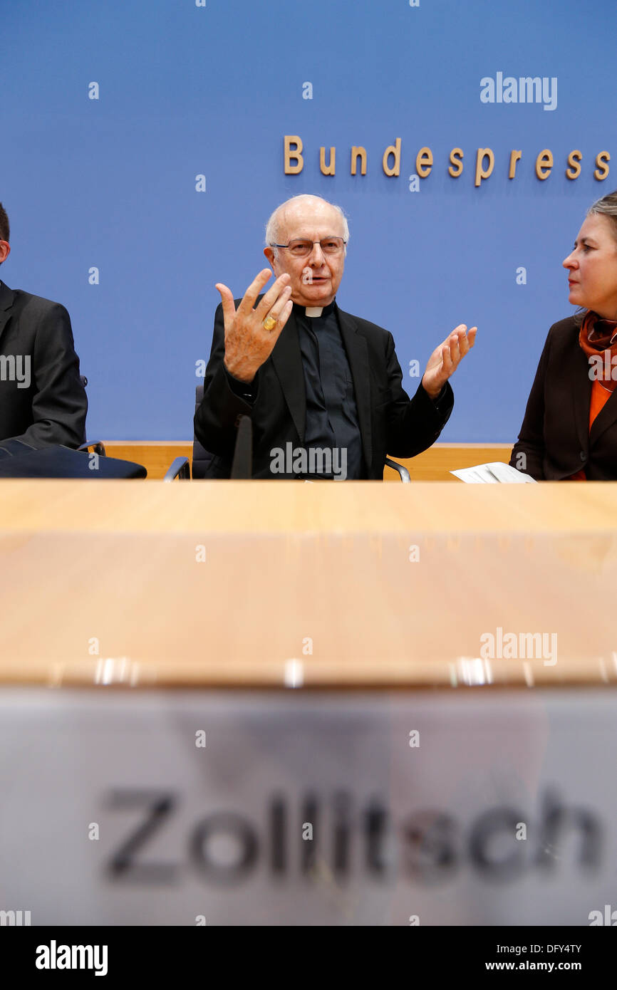 German bishops conference hi-res stock photography and images - Alamy