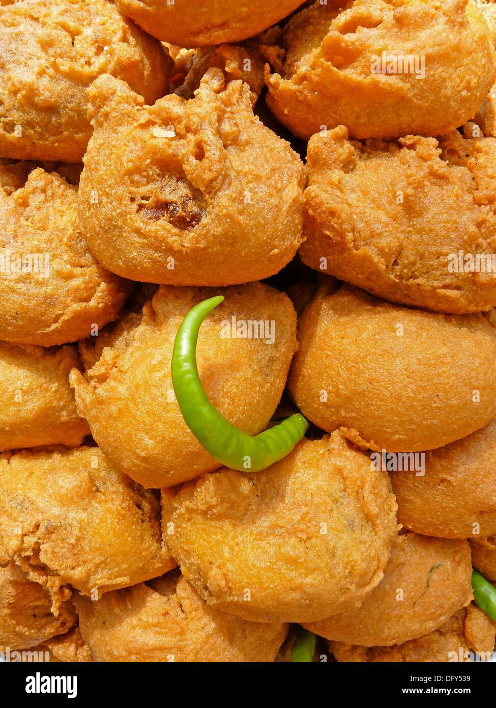 Batata wada hi-res stock photography and images - Alamy