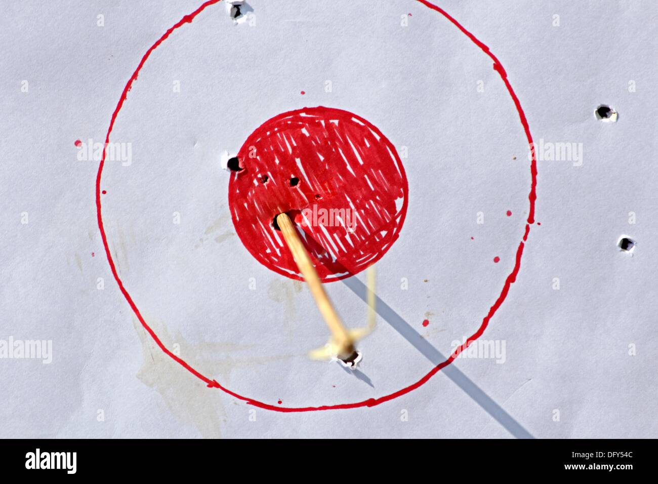 Shooting Target with Arrow Stock Photo - Alamy