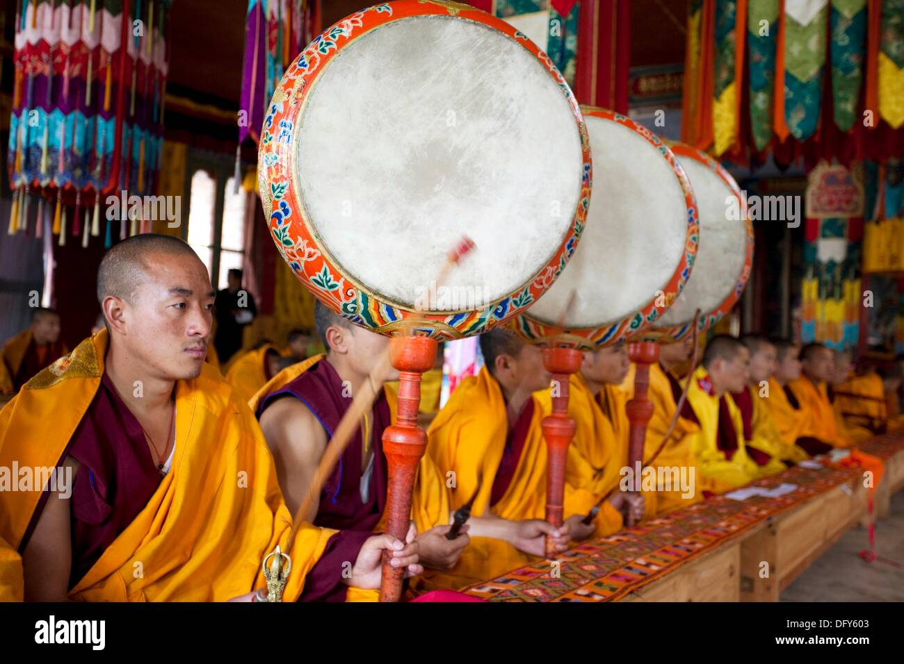 Bhutan Monks Chanting High Resolution Stock Photography and Images - Alamy