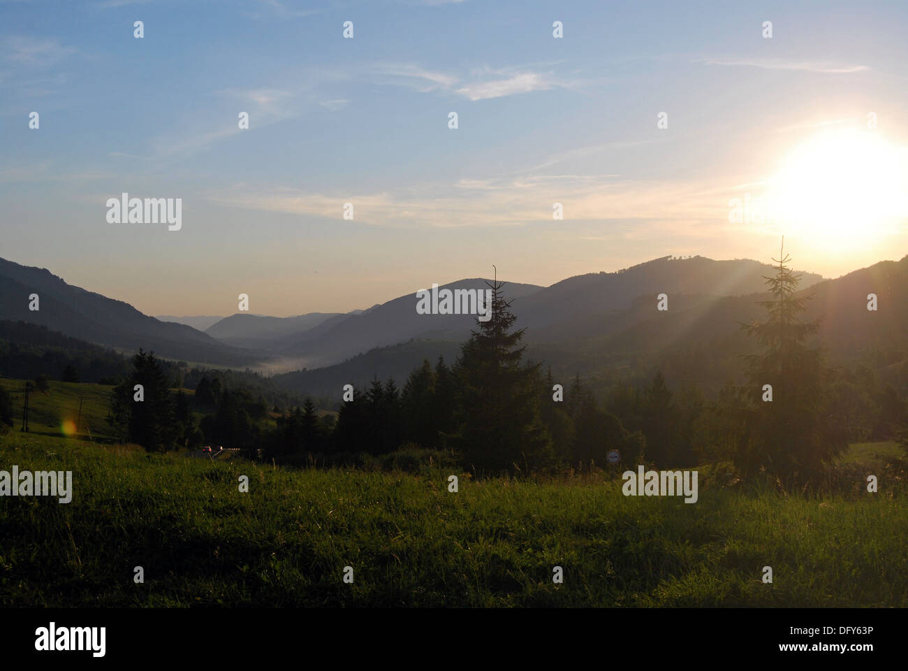 Blue mountains sunset hi-res stock photography and images - Alamy