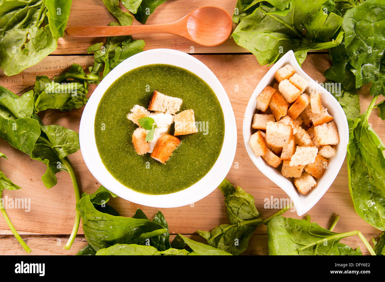 Homemade cream soup with spinach from above Stock Photo - Alamy
