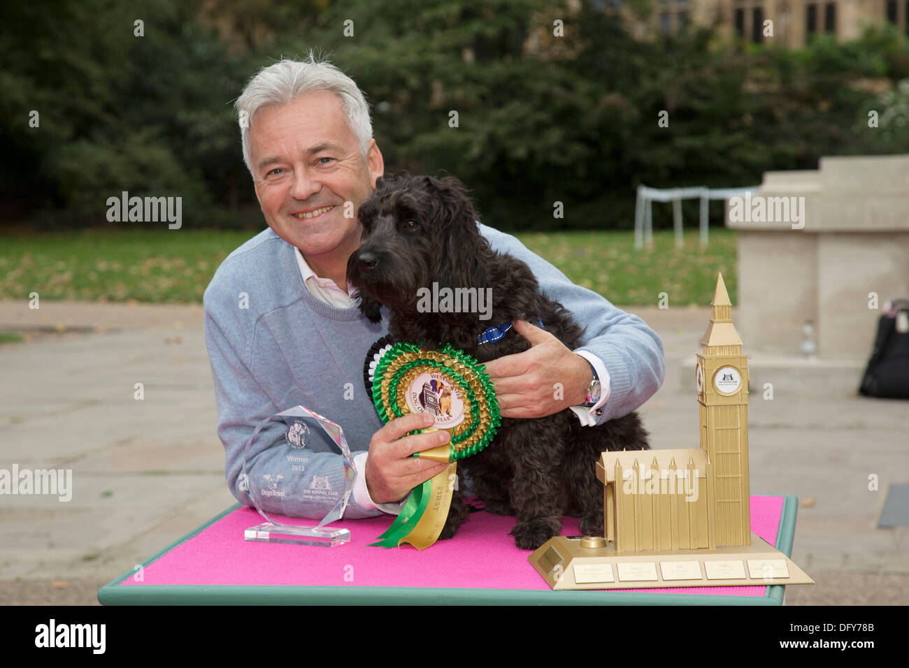 London, UK. Thursday 10th October 2013. The winner Alan Duncan MP and ...