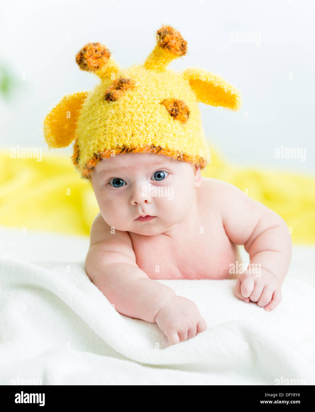 Funny belly hi-res stock photography and images - Alamy