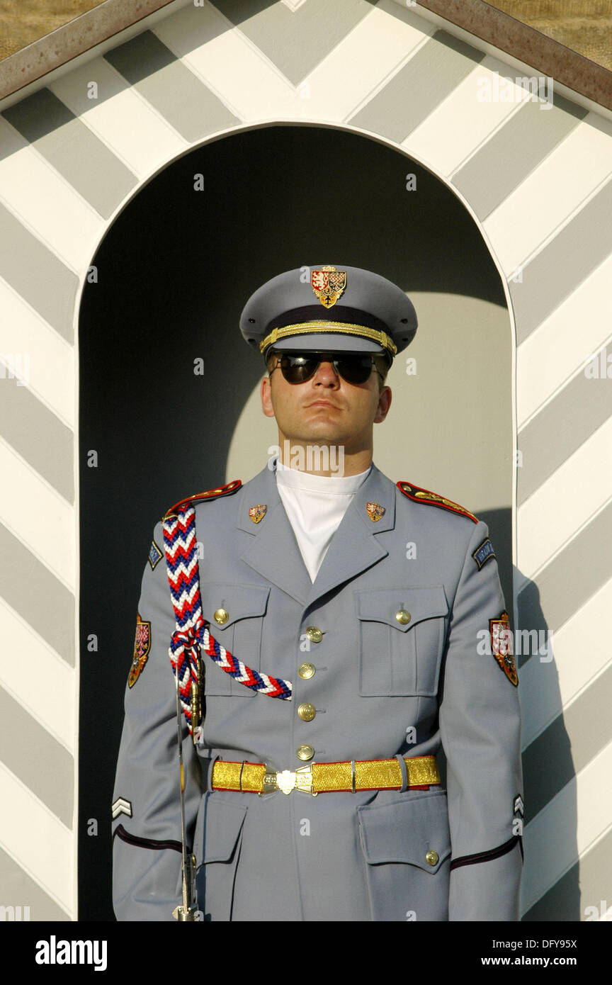 Prague Czech Republic, guard at the entrance of the Hrad Stock Photo - Alamy