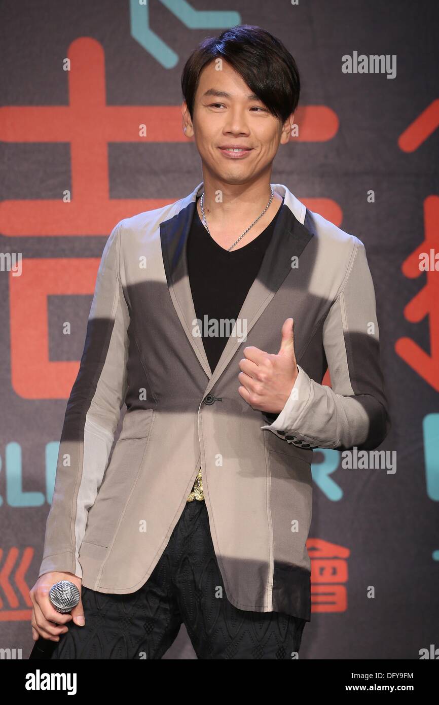 Taipei, Taiwan. 8th Oct, 2013. Singer David Tao attends press ...