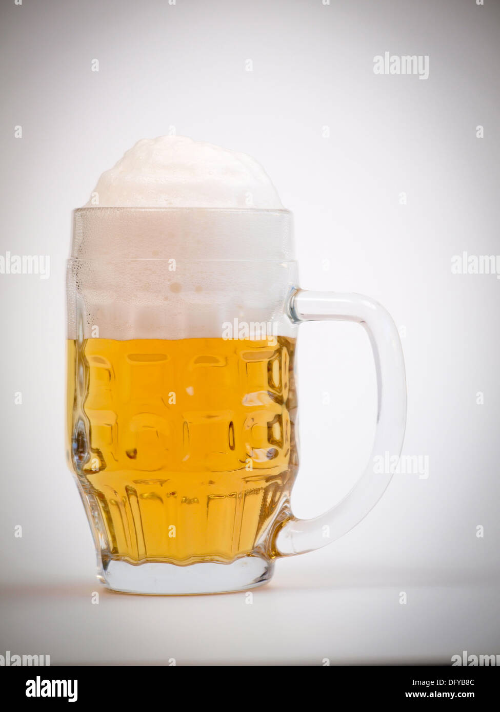 Drinking beer silhouette pub hi-res stock photography and images - Alamy