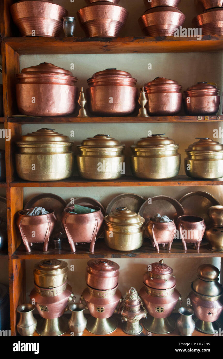 Brass Pots High Resolution Stock Photography and Images - Alamy