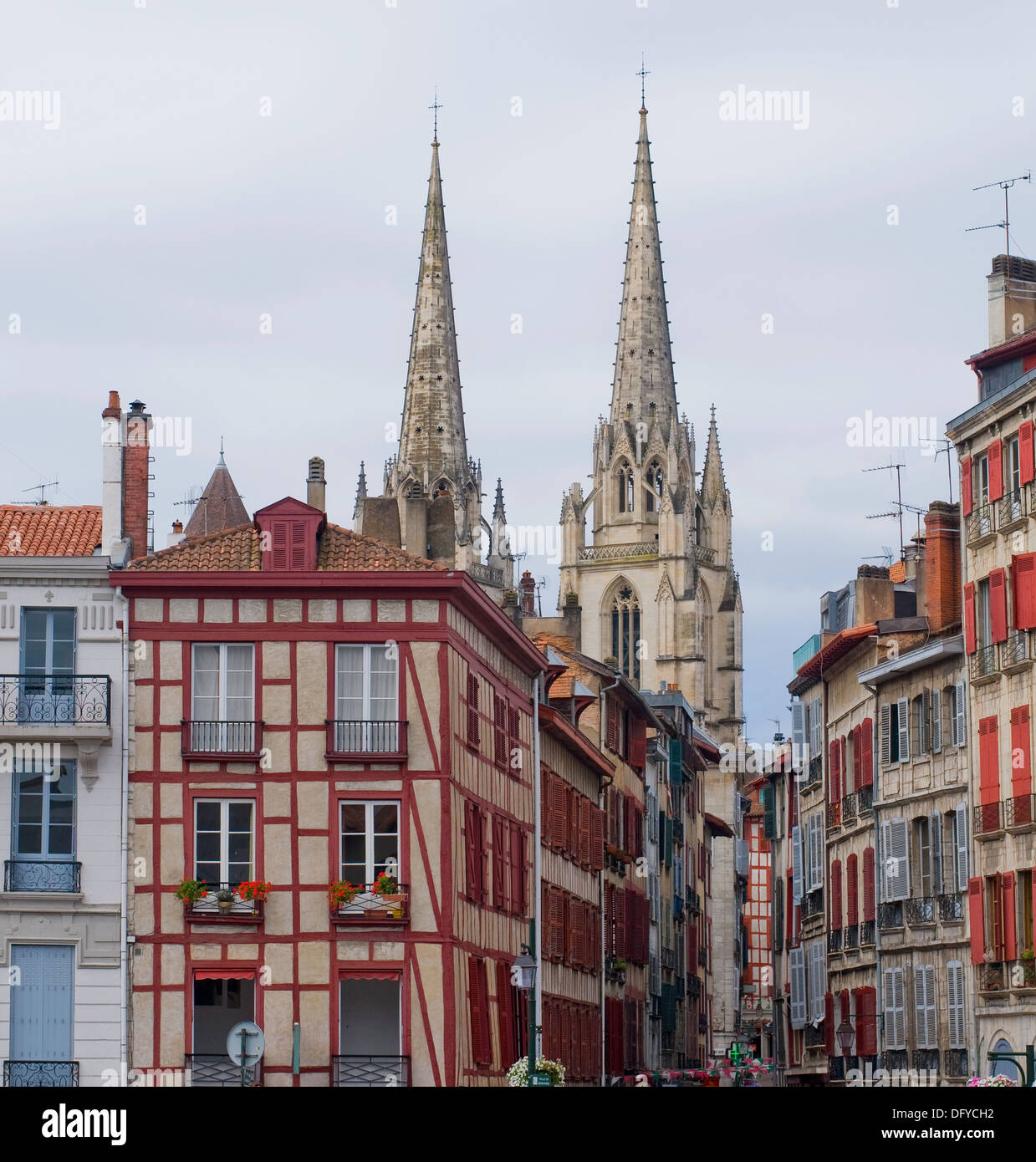 Street of Bayonne, France. Sainte-Marie de Bayonne Cathedral in ...