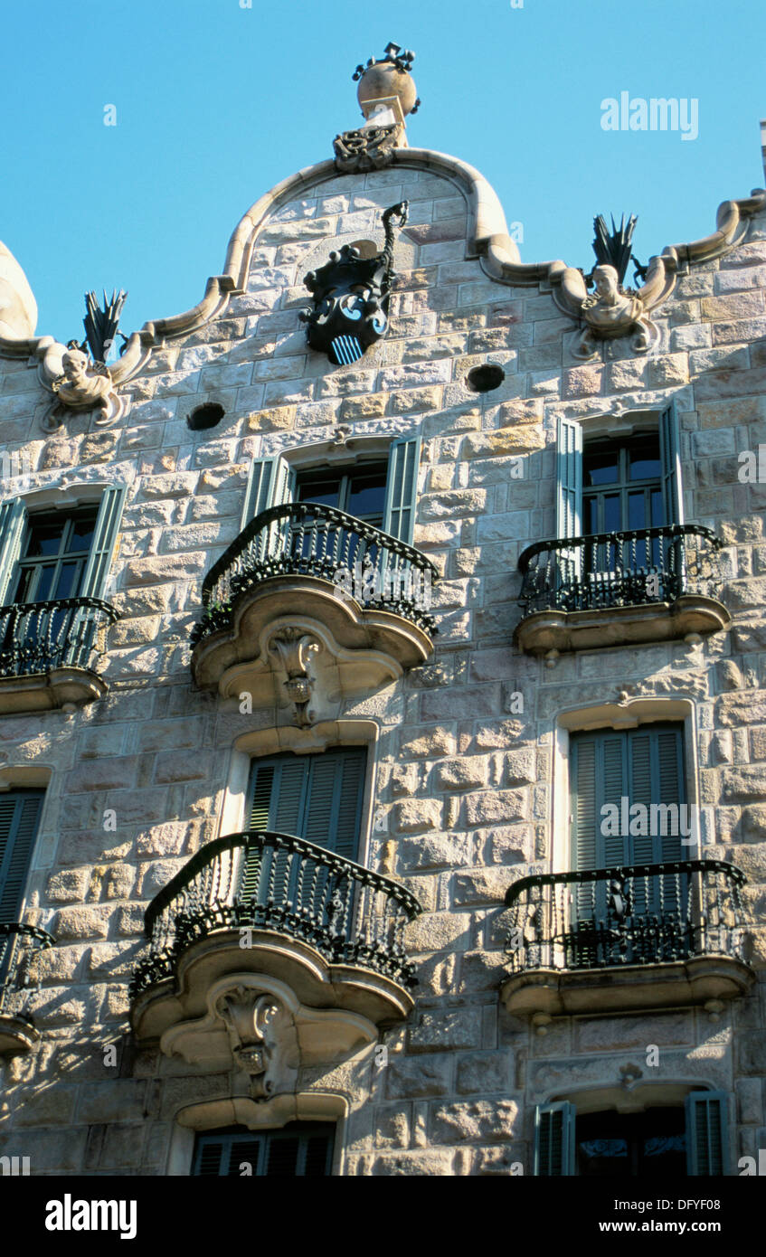 Casa Calvet Barcelona High Resolution Stock Photography and Images - Alamy