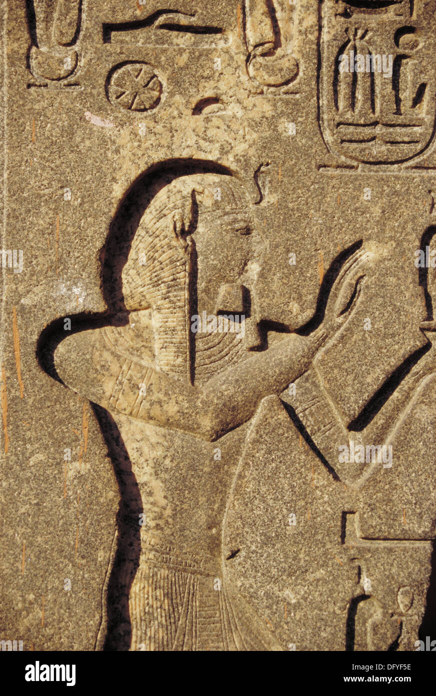 Egyptian sculpture in stone hi-res stock photography and images - Alamy