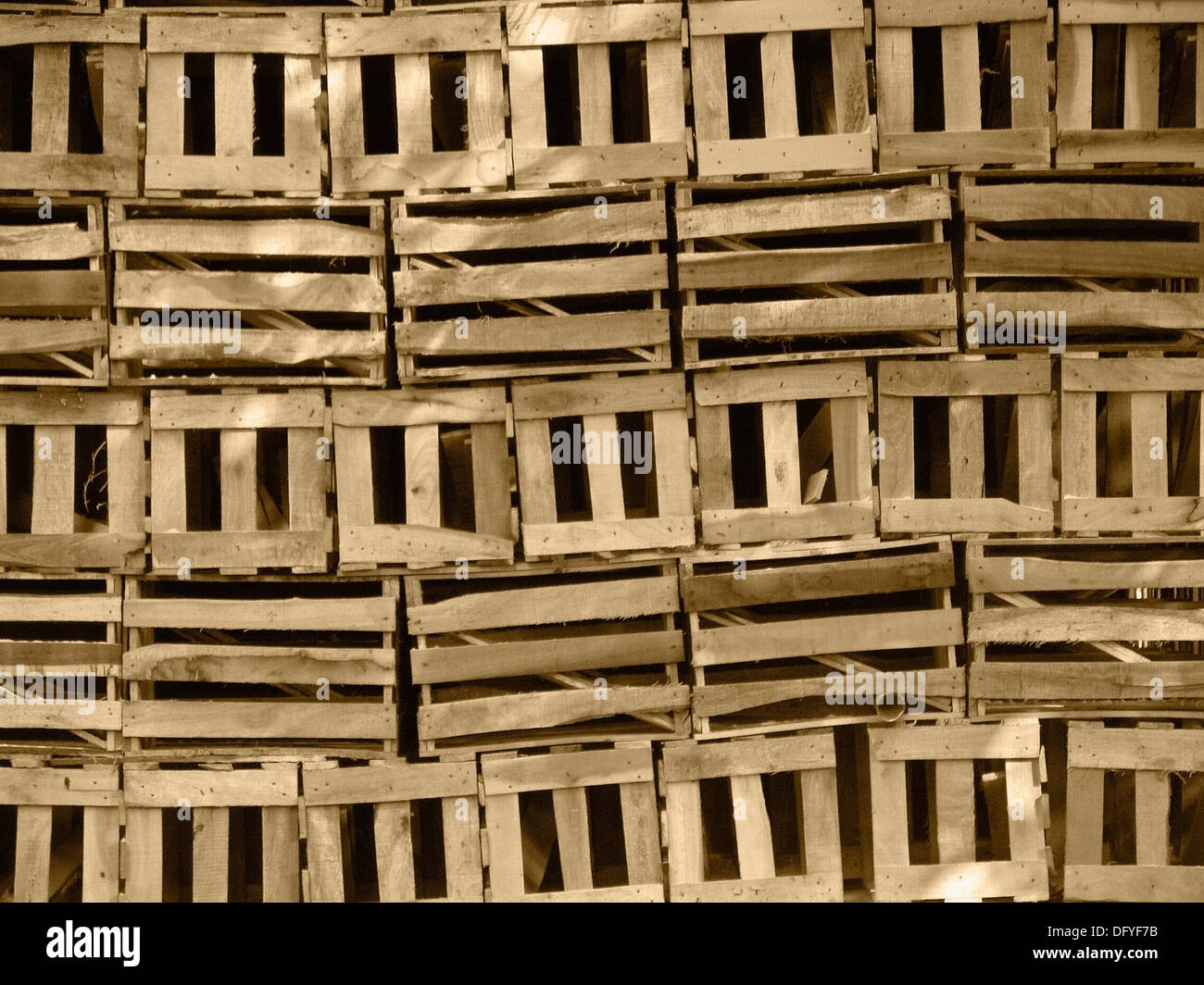 Vintage shipping boxes hi-res stock photography and images - Alamy