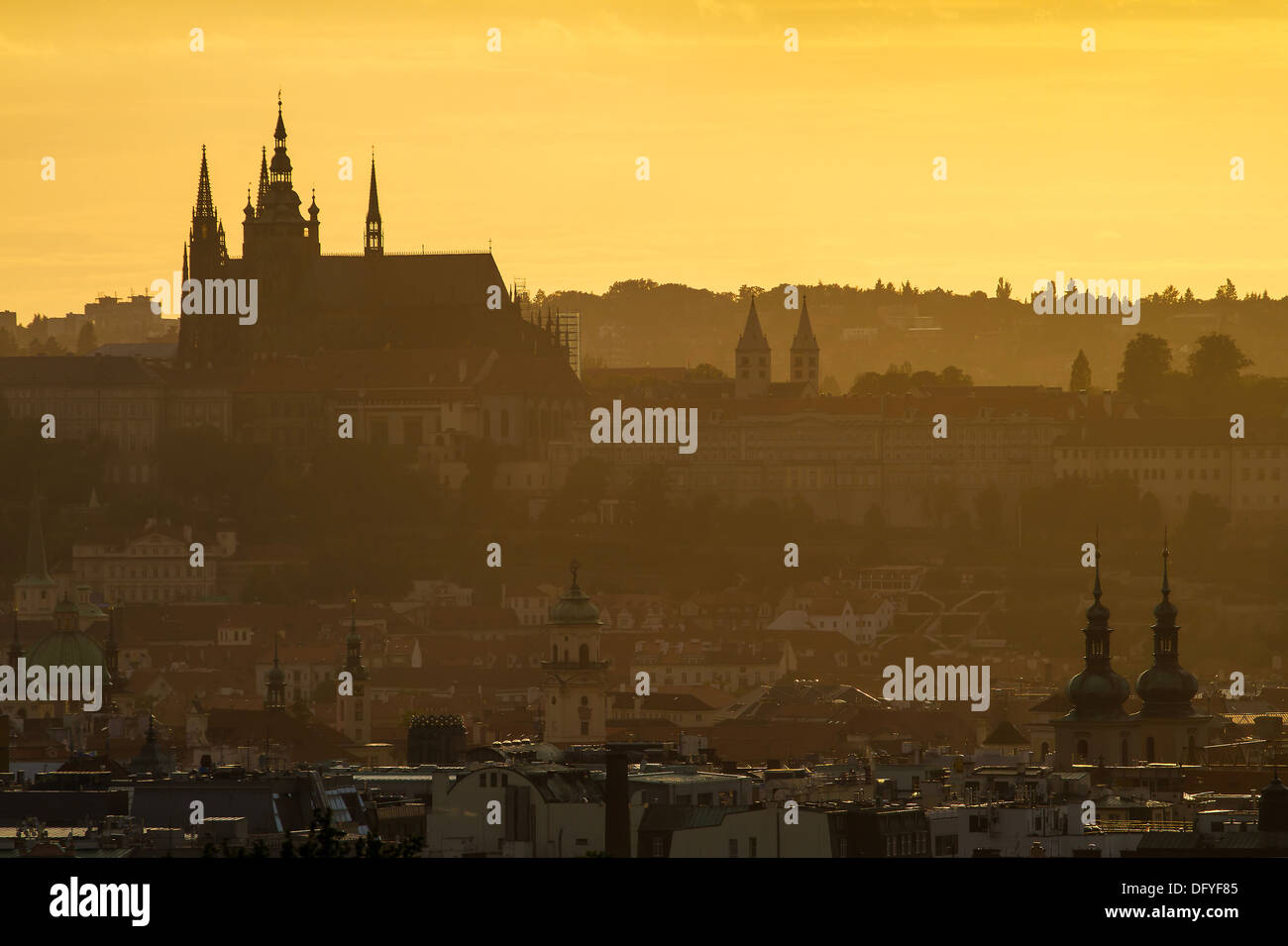 Sunset view hi-res stock photography and images - Alamy