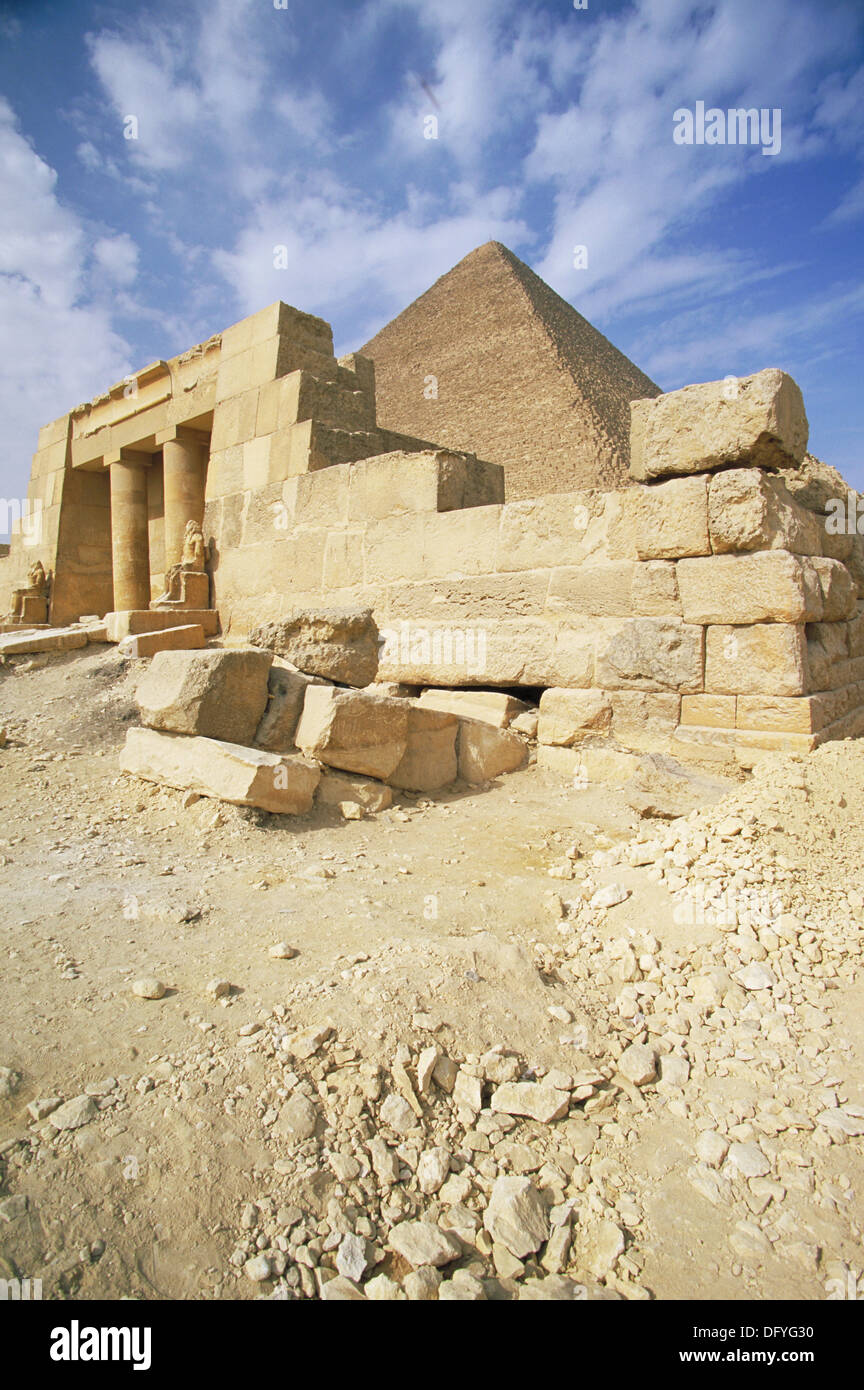 The pyramid of ghizeh hi-res stock photography and images - Alamy