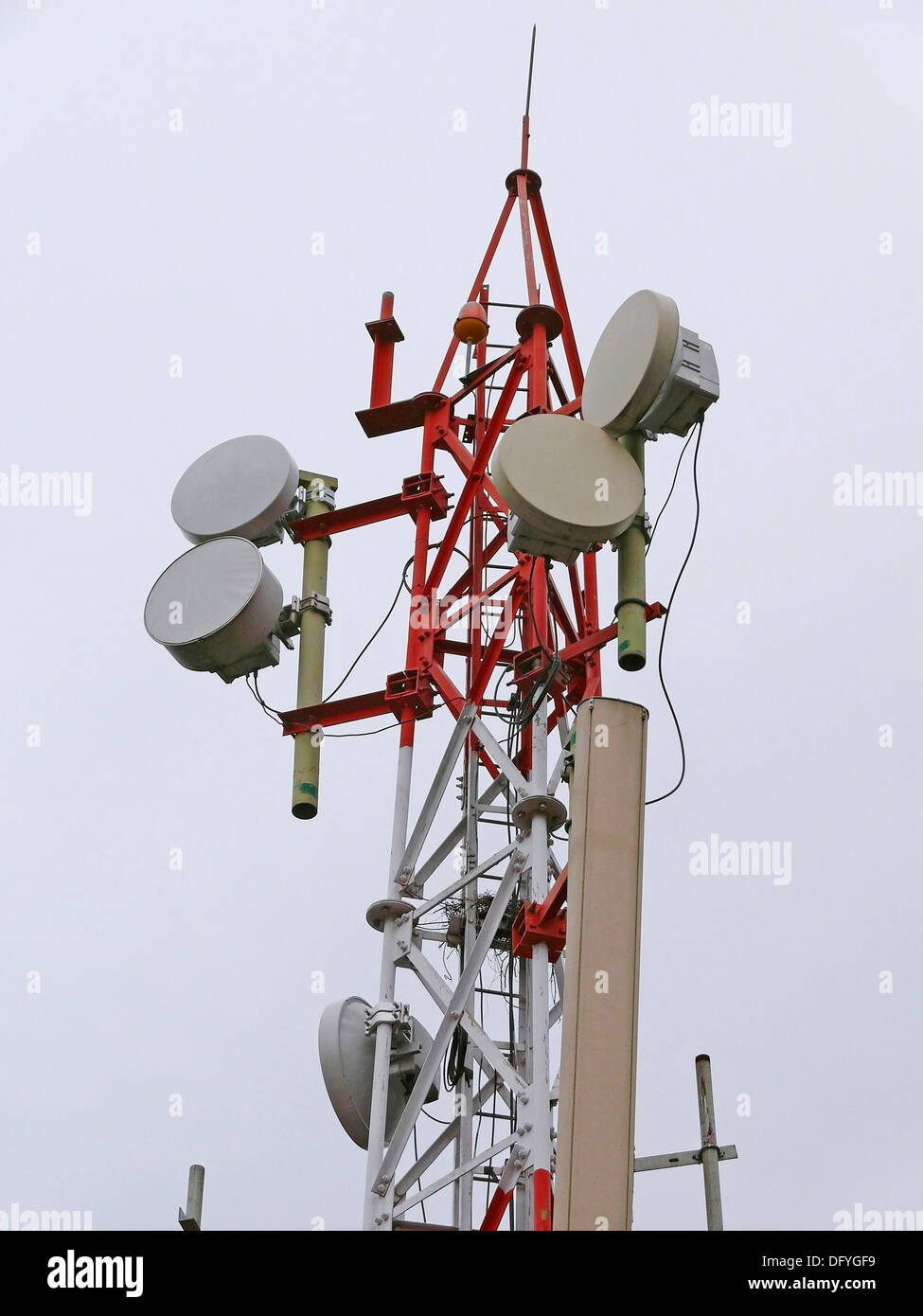 Cell phone tower india hi-res stock photography and images - Alamy
